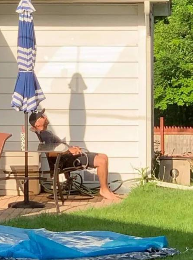 절묘한 위치의 그림자 - 스카이파크