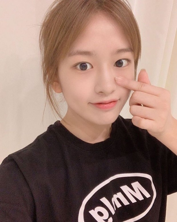 아이즈원 안유진 사진 - 스카이파크